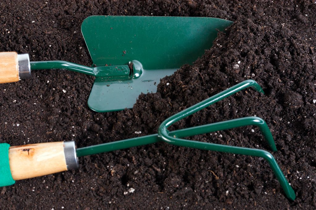 Zemlja za vrt najvišje kakovosti poskrbi za dobre rezultate